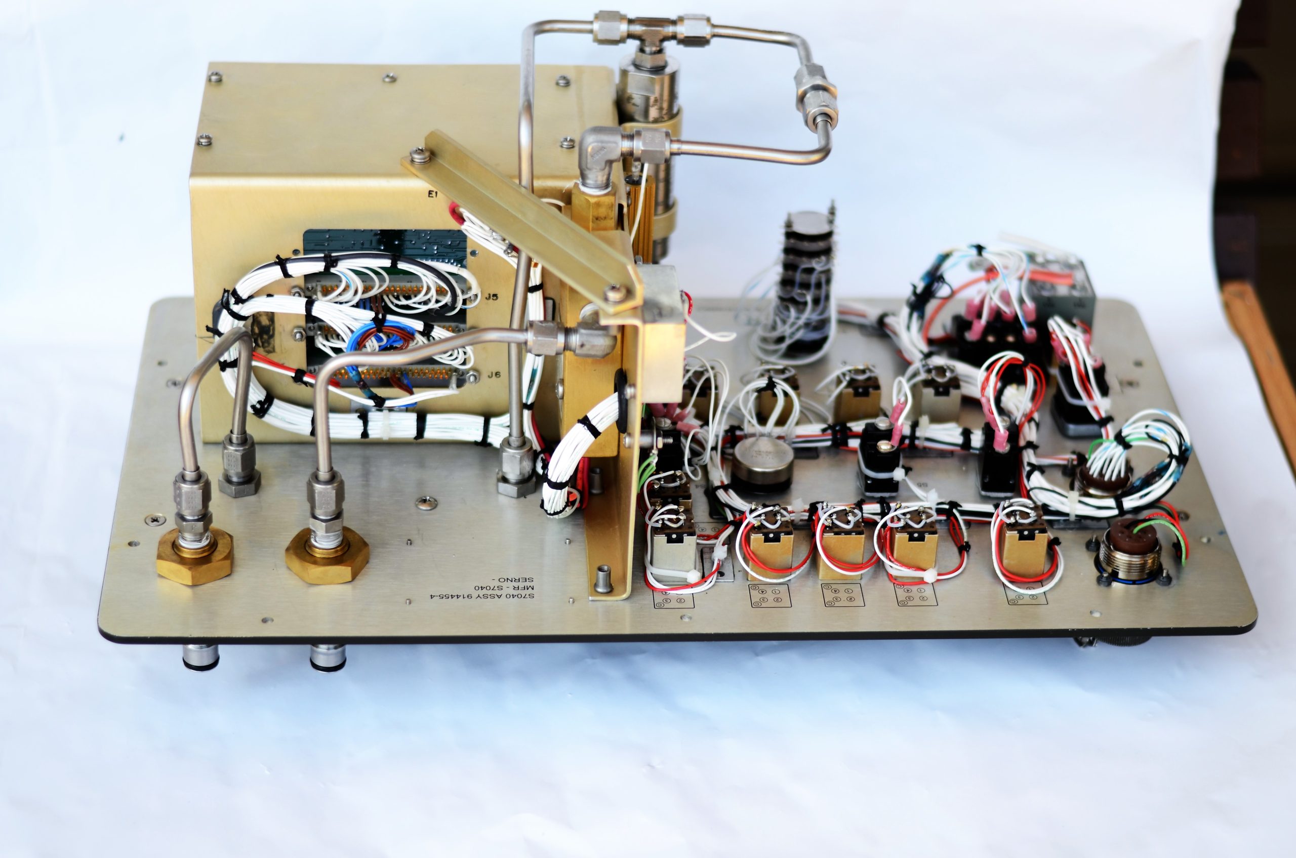 Aviation and ground wiring - כבל גיא